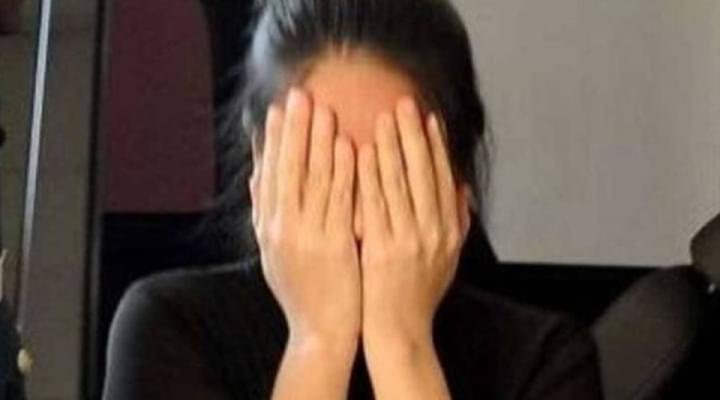 இடமாற்றம் பெற்று இரு நாட்களுக்குள் 28 வயது பெண் டொக்டருடன் கட்டாய உறவு கொண்ட 45 வயது டொக்டர் ...