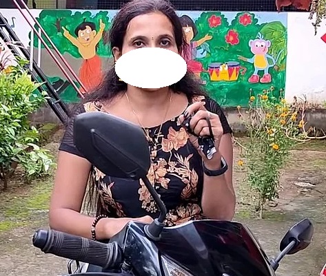 யாழில் ஊதாரியான மனைவிக்கு அதிக கடன்!! விரக்தியில் கணவன் பாலகிருஷ்ணன் துாக்கில் தொங்கி மரணம் ...