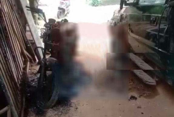 கணவனின் உறுப்பில் மிளகாய்த்துாள் வீசி வாகனங்களுக்கு தீ வைத்த மனைவியும் மகளும் கைது!! - Vampan