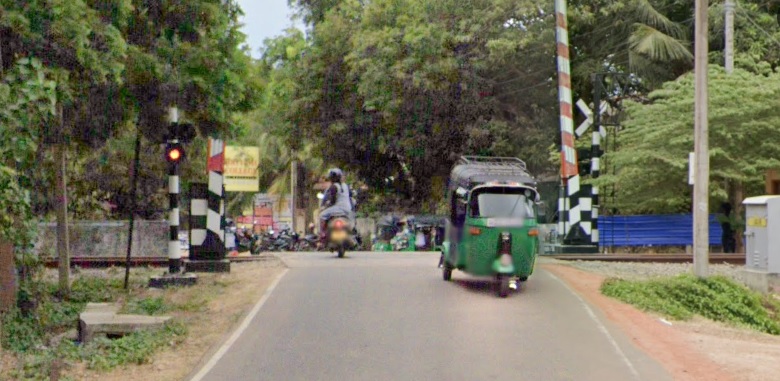 யாழில் ரயில் மோதி ஐயர் பலி!! - Vampan