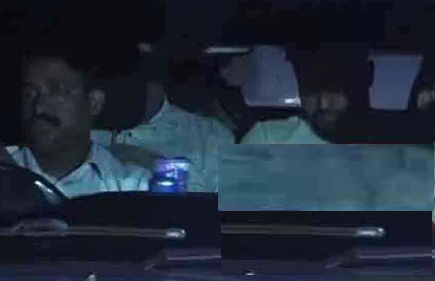 இந்தோனேசியாவில் பொலிசார் பிடித்த போது ஆடையுடன் மூத்திரம் போன இலங்கை பாதாளக்குழு கும்பல் ...